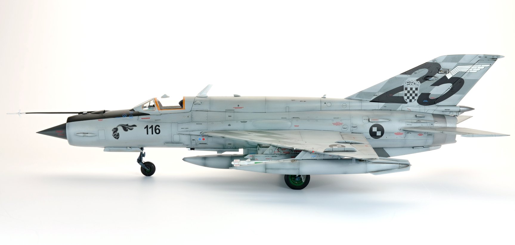 MIG-21 BIS - Model Aces