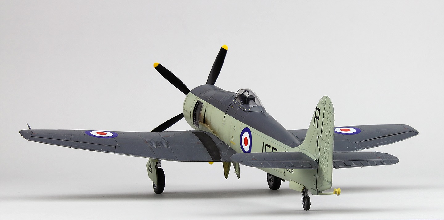 Hawker Sea Fury - Model Aces
