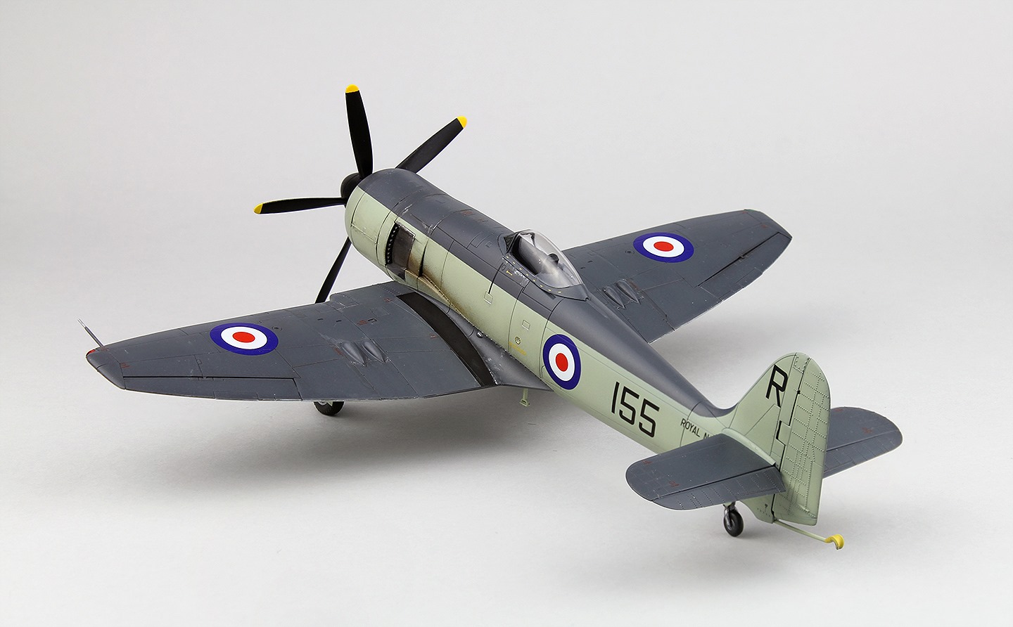 Hawker Sea Fury - Model Aces