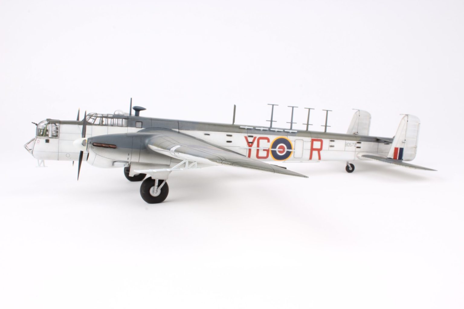 Armstrong Whitworth Whitley GR. MK.VII. - Model Aces