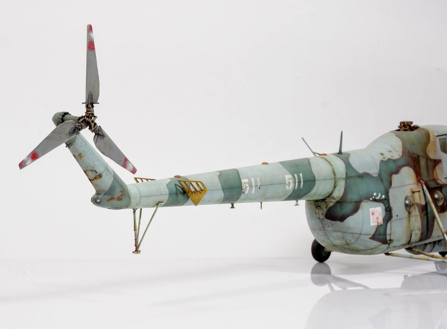 Mil Mi-4 - Model Aces