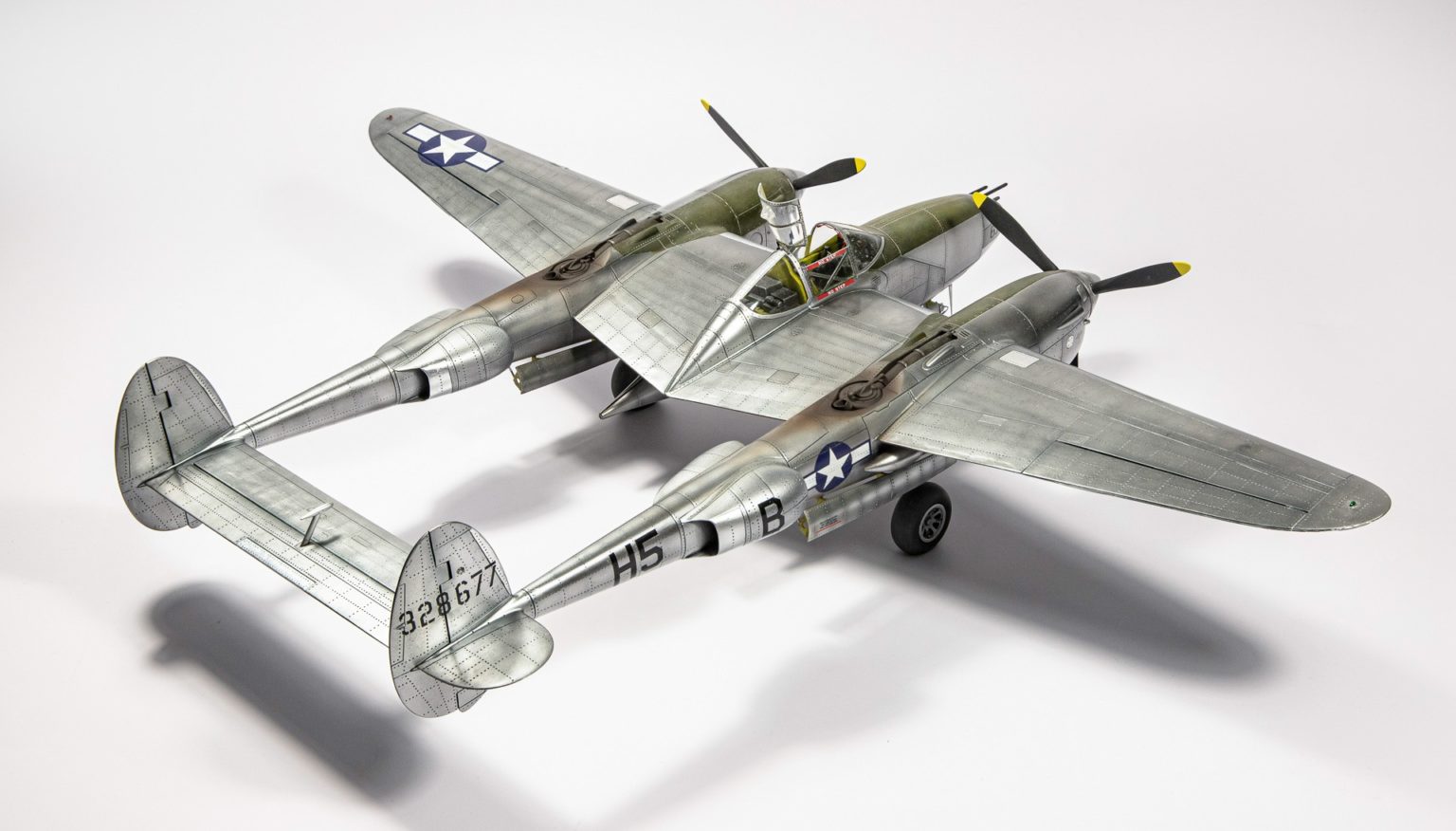 Lockheed P-38L Lightning "Little Buckaroo" - Model Aces