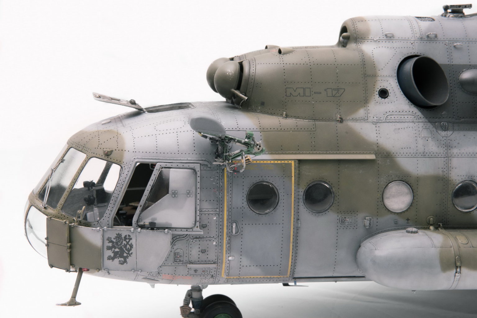 Mil Mi-17 - Model Aces