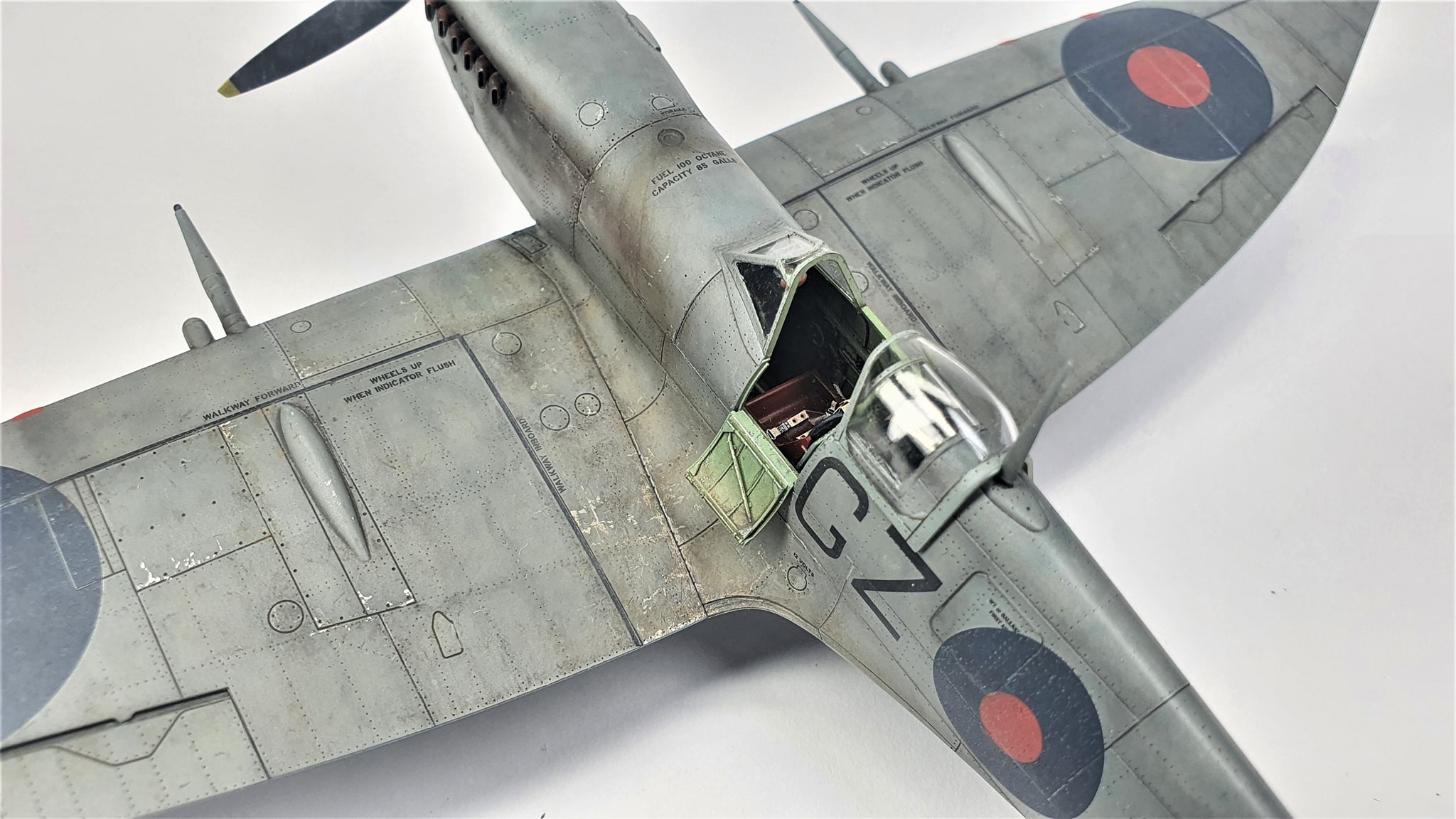 Spitfire Mk. VIII HF - Model Aces