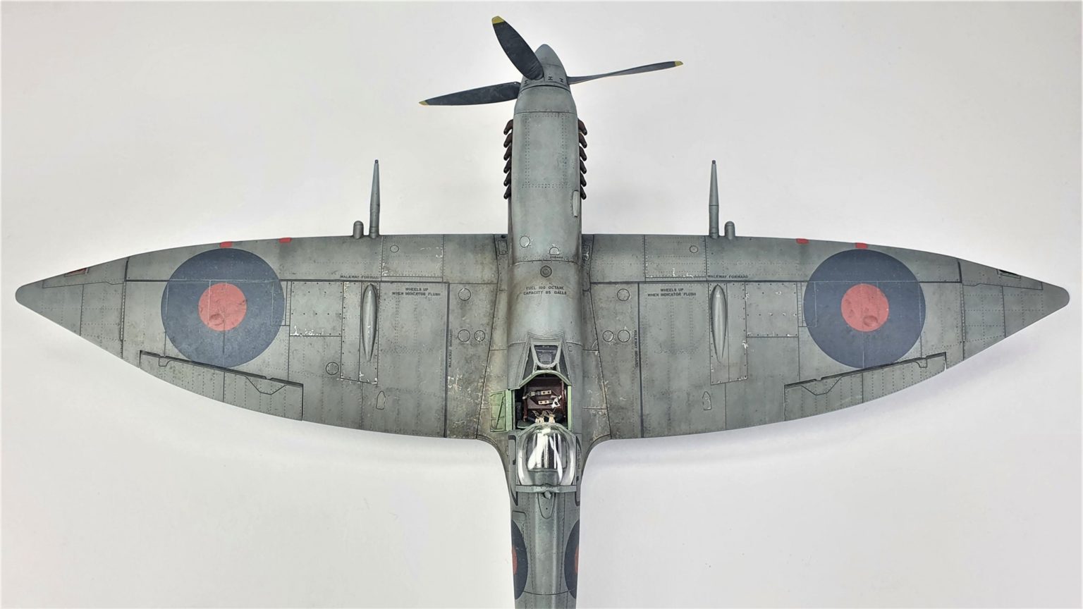 Spitfire Mk. VIII HF - Model Aces
