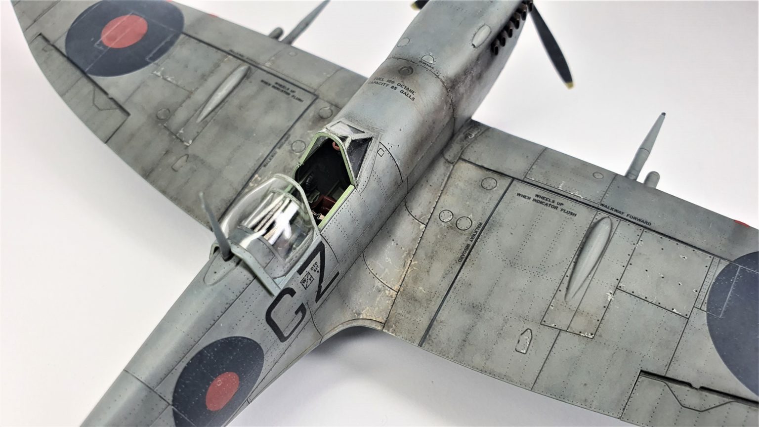 Spitfire Mk. VIII HF - Model Aces