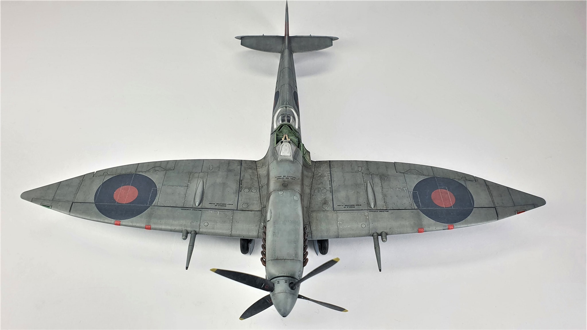 Spitfire Mk. VIII HF - Model Aces